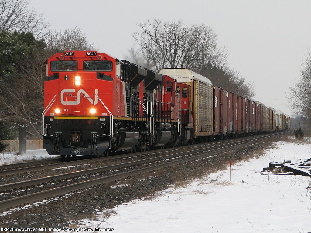 CN 435 at Mile 68 Dundas Sub.